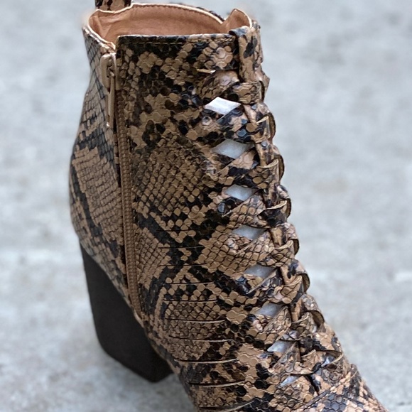 Shoes | Brown Snake Woven Detailed Pointed Ankle Boots | Poshmark